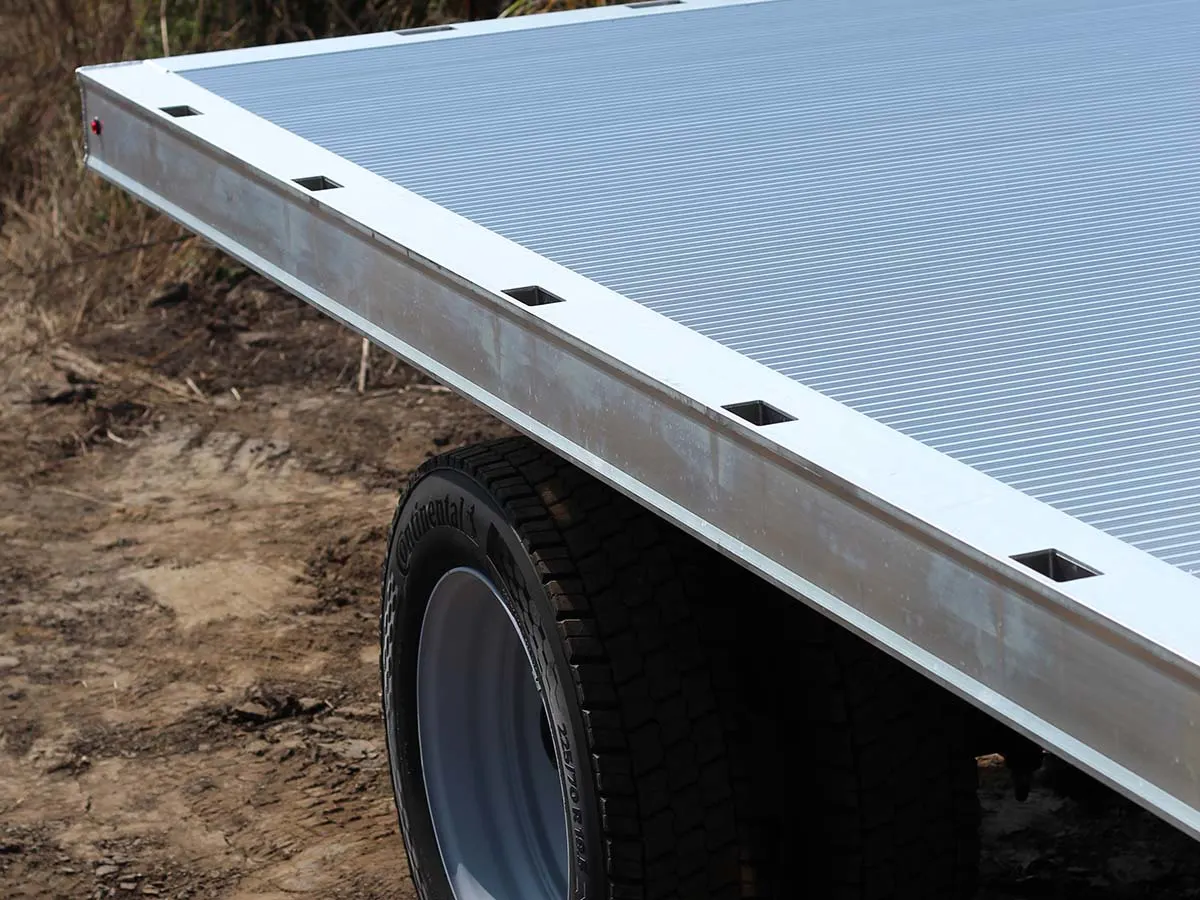 Platform Bodies | Tuff Truck Bodies | Truck Equipment Manufacturing in ...